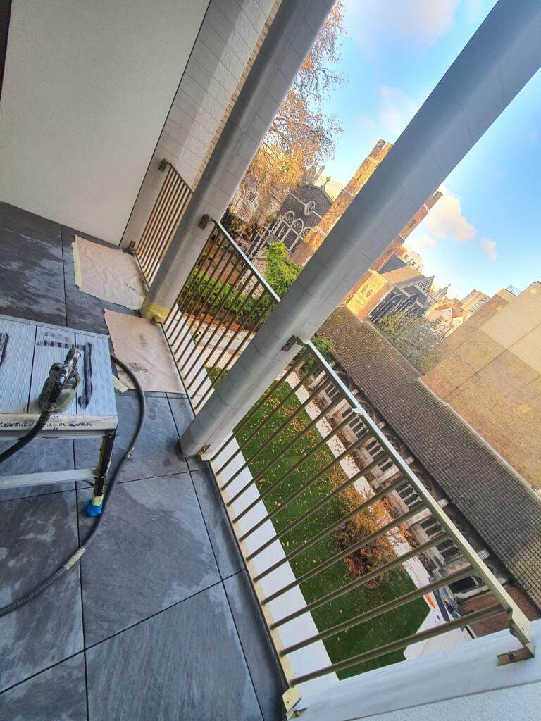 Barts Square- Curtain Wall System Repair and Respray