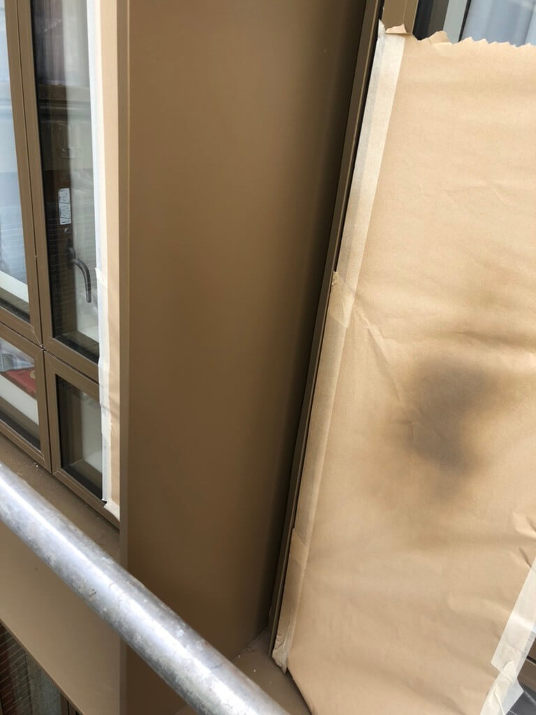 Spraying Of Window Frames Of A University In Oxford