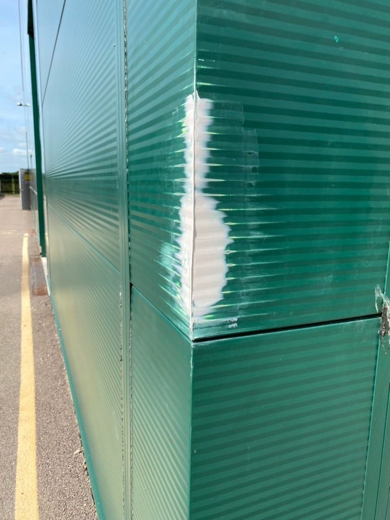 Repairing A Low-Level Corner Micro Rib Panel - Just Spray Network